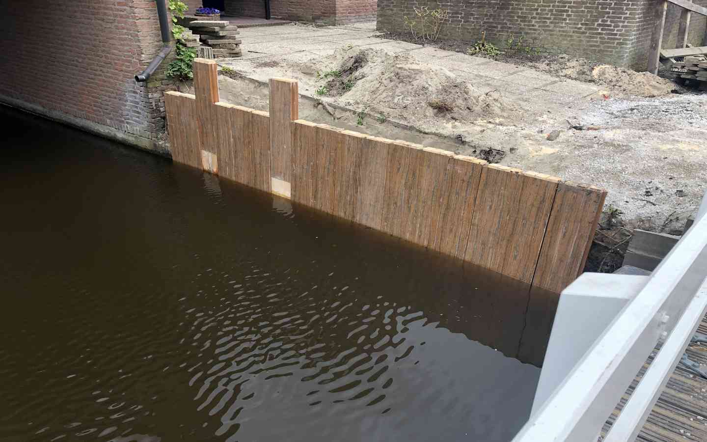 Beschoeiing en Damwand combinatie in Krimpen | HIP Groen